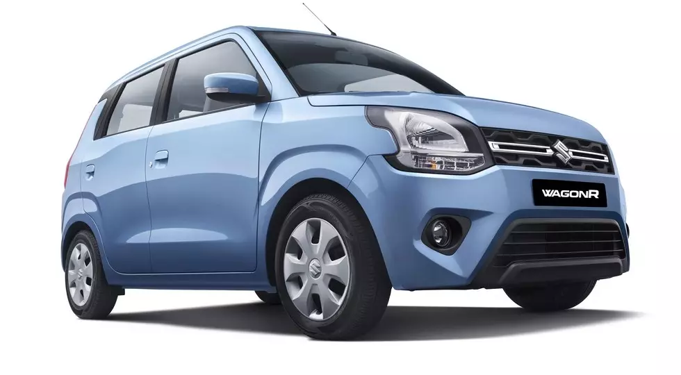 Hatch Suzuki đã thay đổi thế hệ: Nền tảng từ Swift, động cơ mạnh mẽ hơn và giá từ 390.000 rúp 38929_3