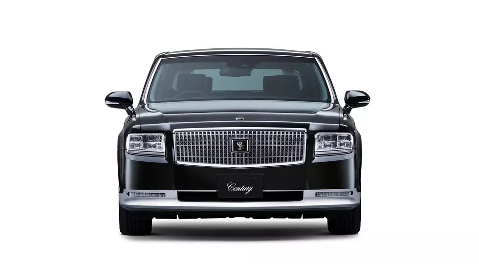 Executive TOYOTA Century Sedaan muutis põlvkonda 38959_1