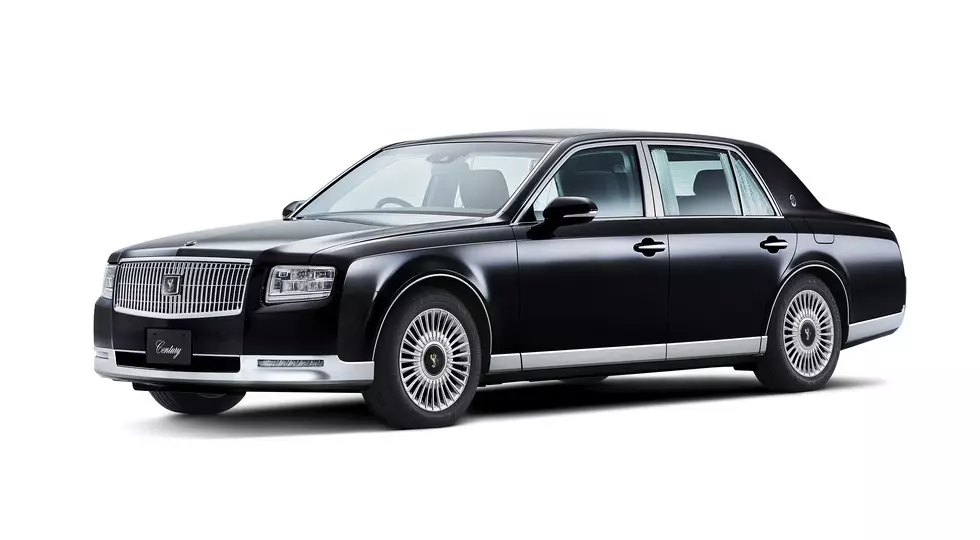 Executive TOYOTA Century Sedaan muutis põlvkonda 38959_2