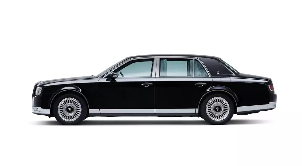 Прадстаўніцкі седан Toyota Century змяніў пакаленне 38959_3