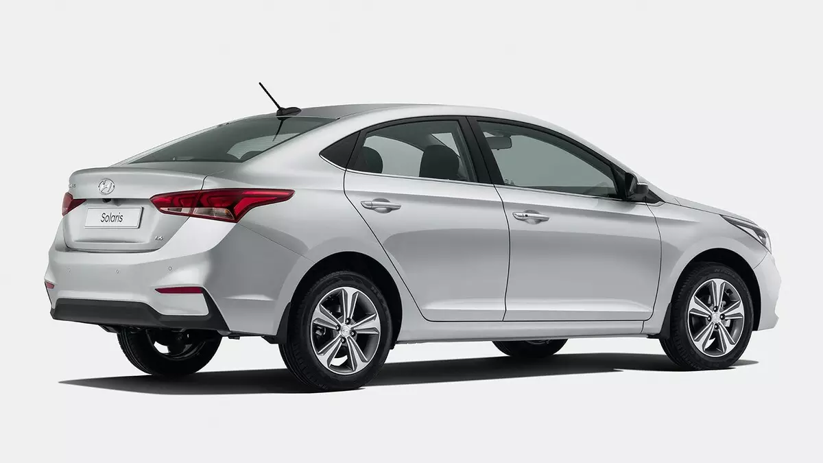 Lehen Data: Hyundai-k Errusiarrak gonbidatu zituen Solaris berriak ezagutzeagatik 39074_3