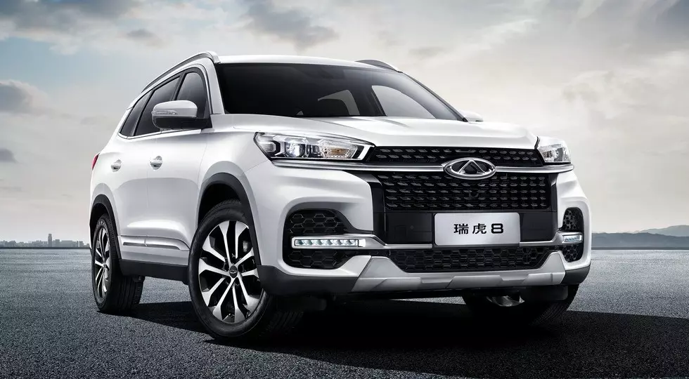 Un gads nav pagājis: Crossover Chery Tiggo 8 ir mainījis dizainu un parādījies jauns Turbo dzinējs. 39243_5