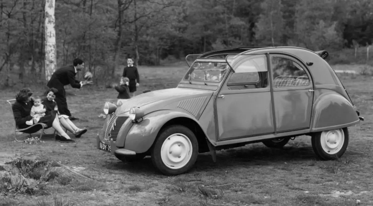 AutoWP.ru_citroen_2cv_38.jpeg.