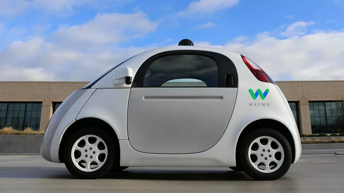 Waymo_vehicle_1.