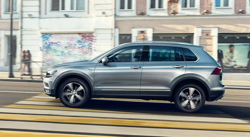 Gipakita sa Volkswagen ang gipalapdan nga bersyon sa Tiguan alang sa European Market 39357_4