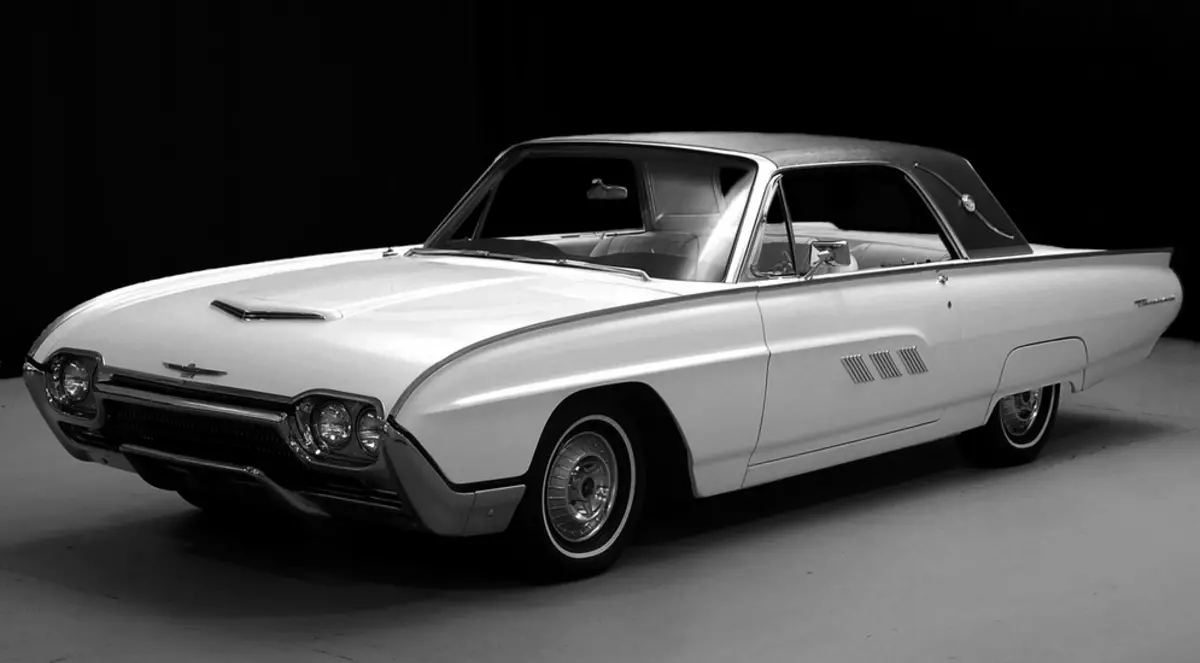 Mystical Conductor: Ford Thunderbird gikan sa pelikula nga 