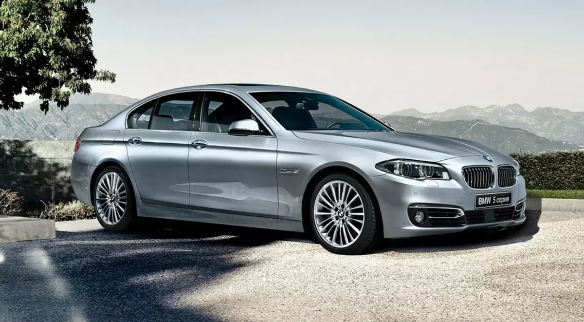 BMW 5 Series новага пакалення знялі на відэа 39369_3