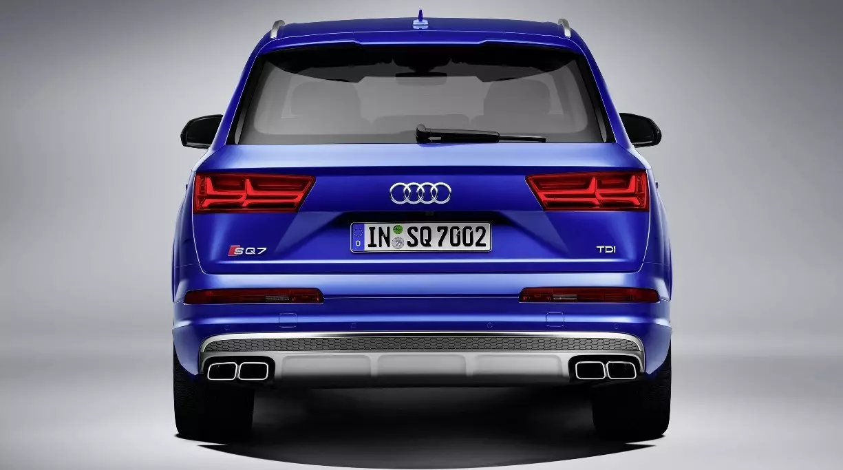 「課金された」クロスAudi SQ7 TDIの注文書 39410_2