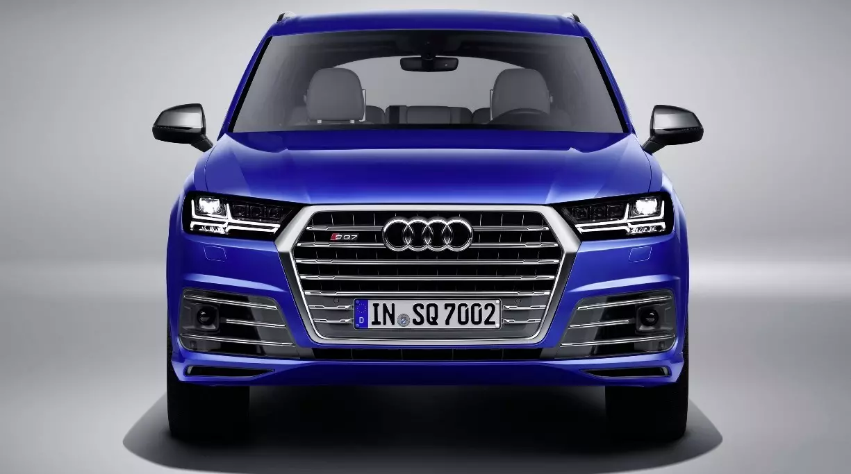 「課金された」クロスAudi SQ7 TDIの注文書 39410_3