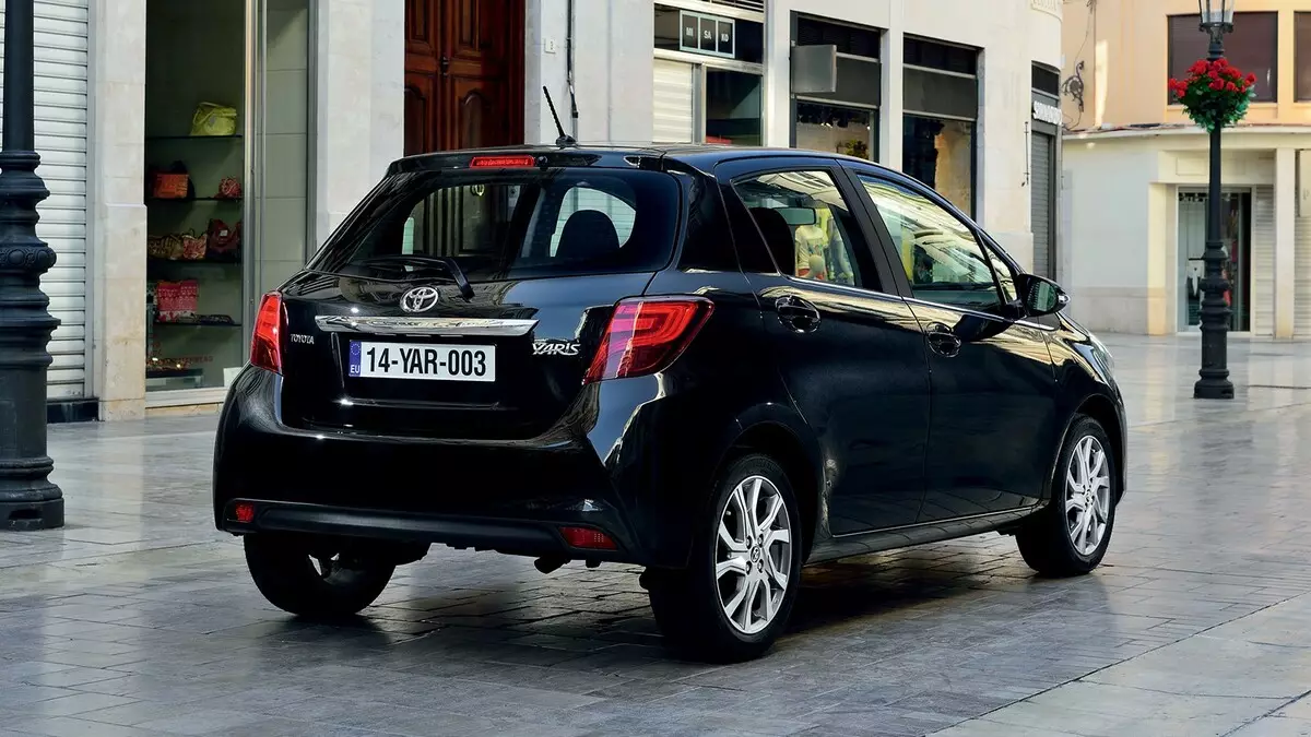 Hloov Kho Toyota Yaris 