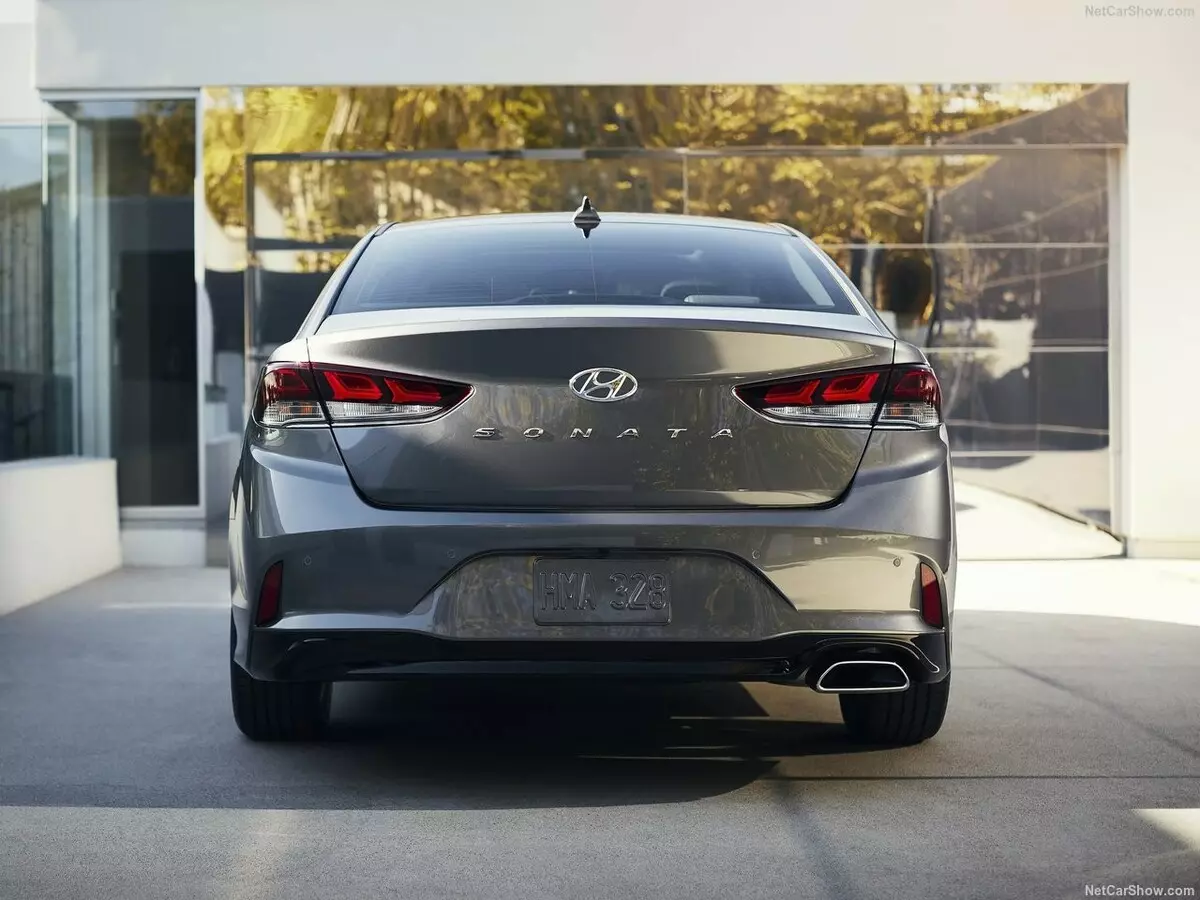 Hyundai, sonata bərpa üçün qiymətləri nəşr etdi 39521_2