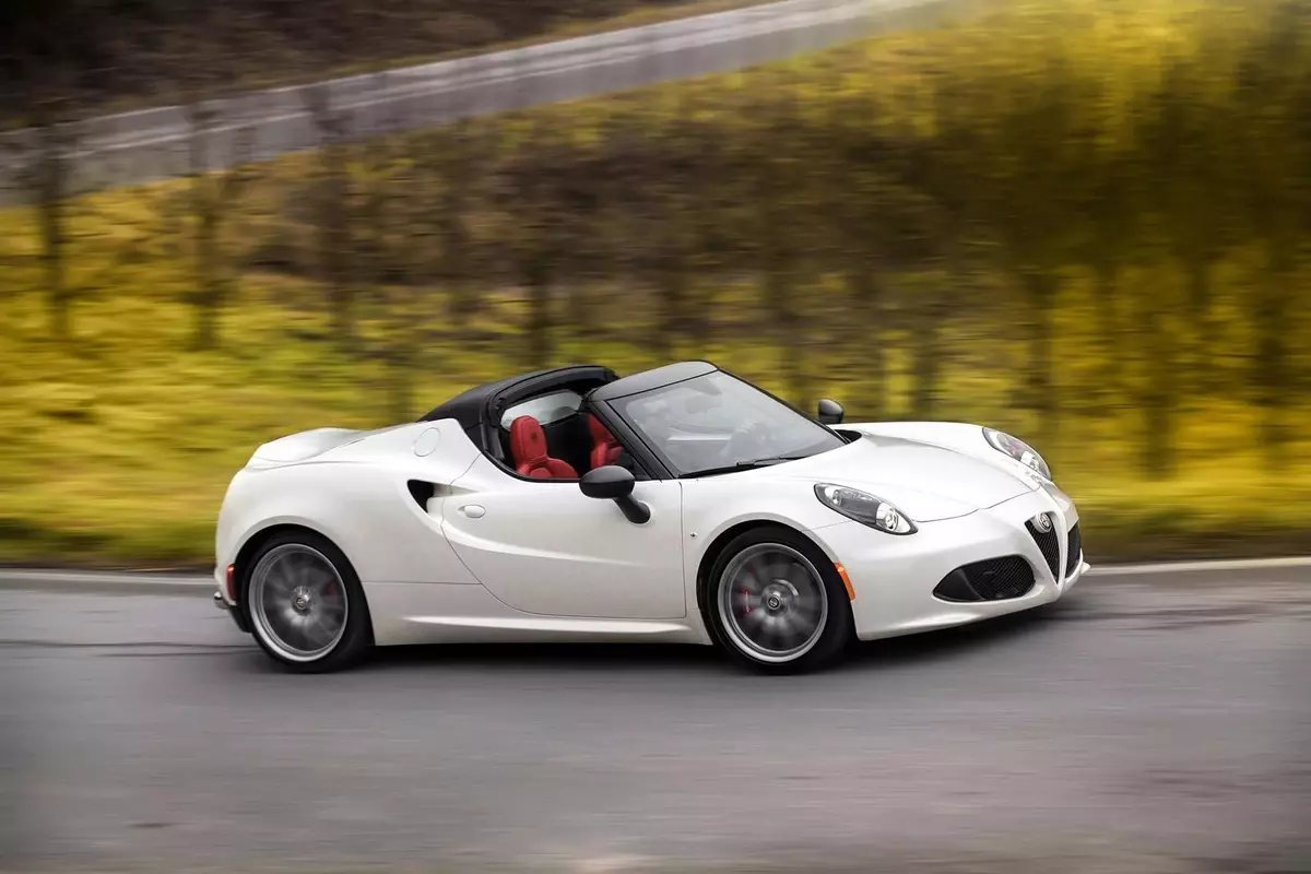 Alfa Romeo retorna carro esportivo ao ar livre 3952_1