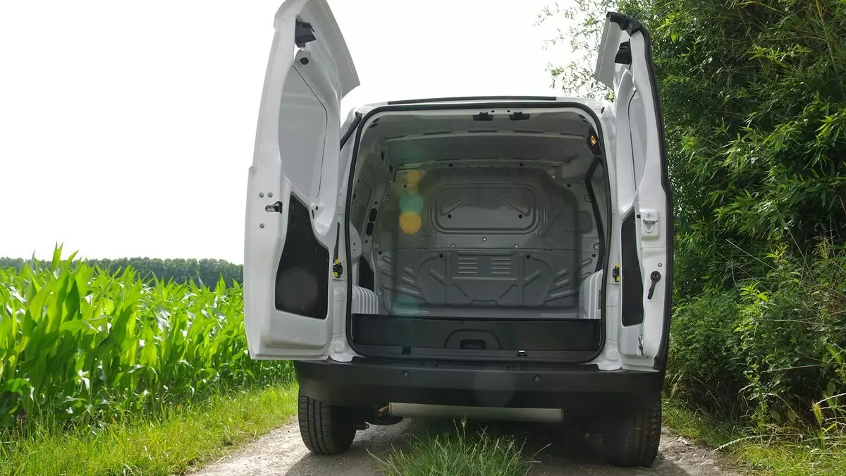 Gasui enquanto jovem: test drive fiat fiorino energia natural c hbo 39537_10