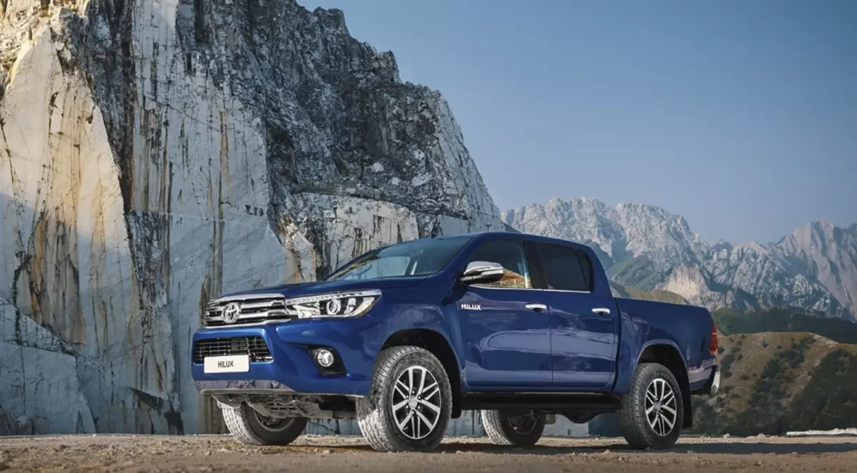 يېڭى تويوتا Hilux روسىيەدە زاكاز قىلىشقا بولىدۇ 39551_3