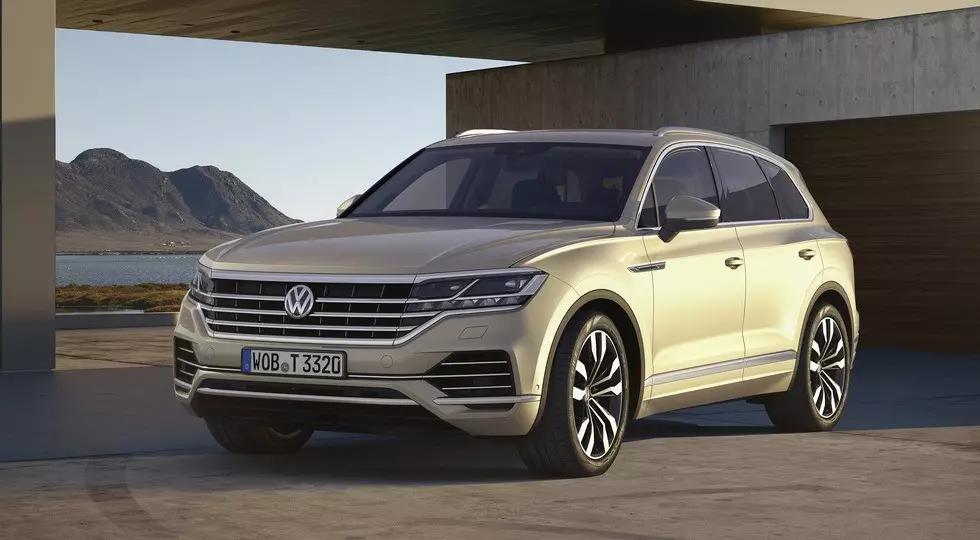 Jaunā Volkswagen Touareg cena Krievijā: Crossover ievērojami samazinājās 39593_1