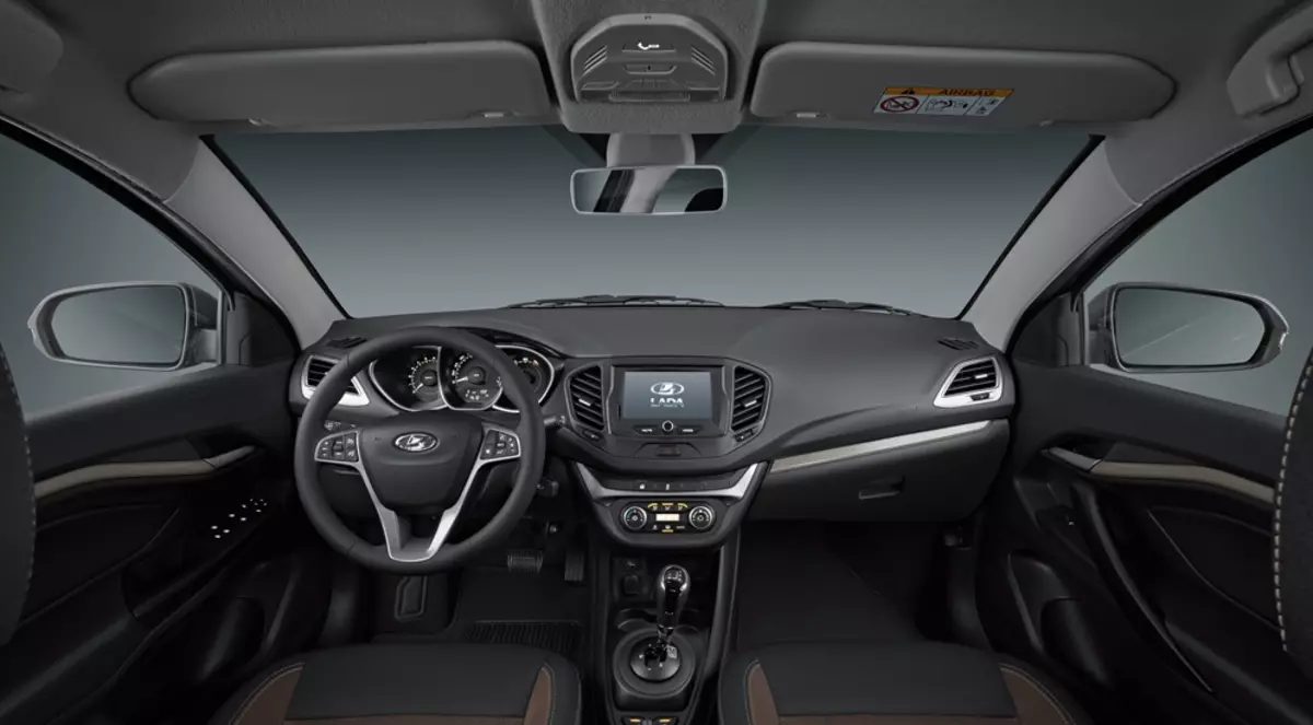 LADA_VESTA_pluton_interior_002.jpg