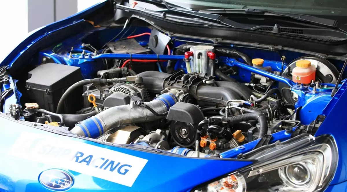 Ntiv nplhaib Super-Tsis Ntiag Ntawv: Tuning Subaru BRz los ntawm Kev Ua Haujlwm Rally Technique 39651_9