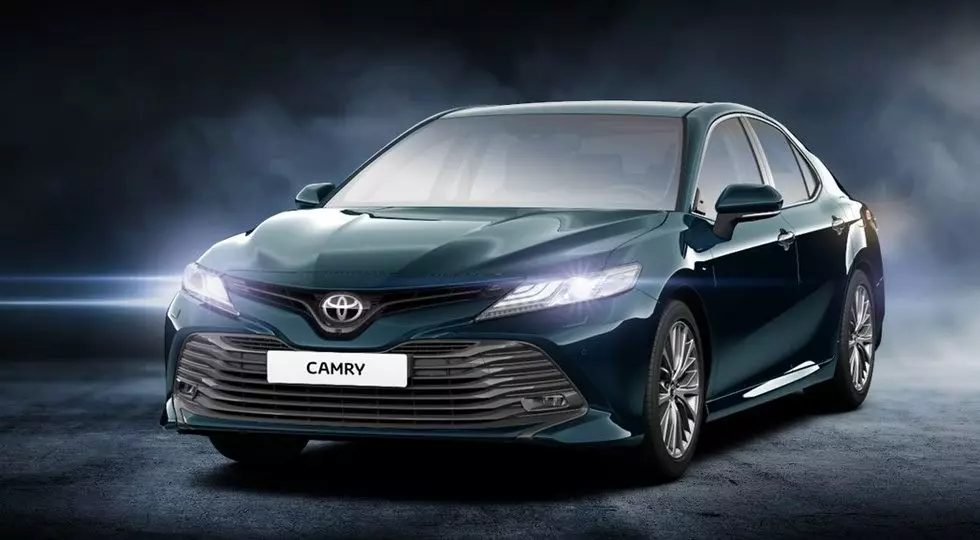 Versi Rusia dari Toyota Camry of the New Generation. Desainnya sekarang menjadi satu untuk semua pasar.