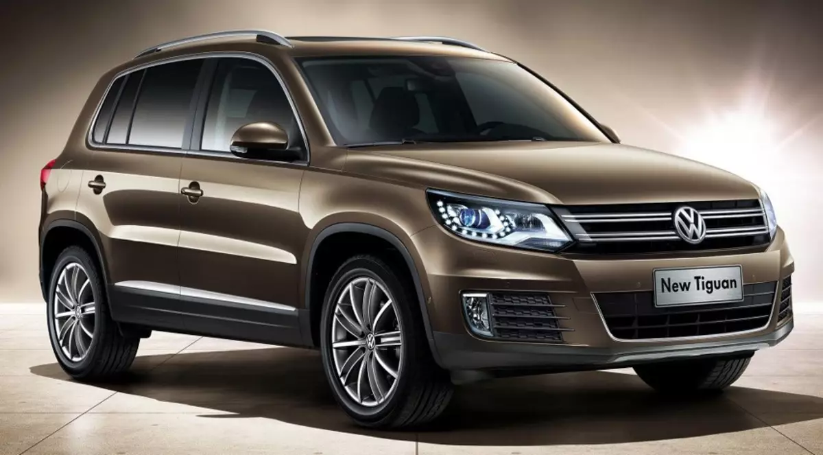 Ang Volkswagen dili makunhuran ang mga presyo alang sa mga awto sa Russia 396_5
