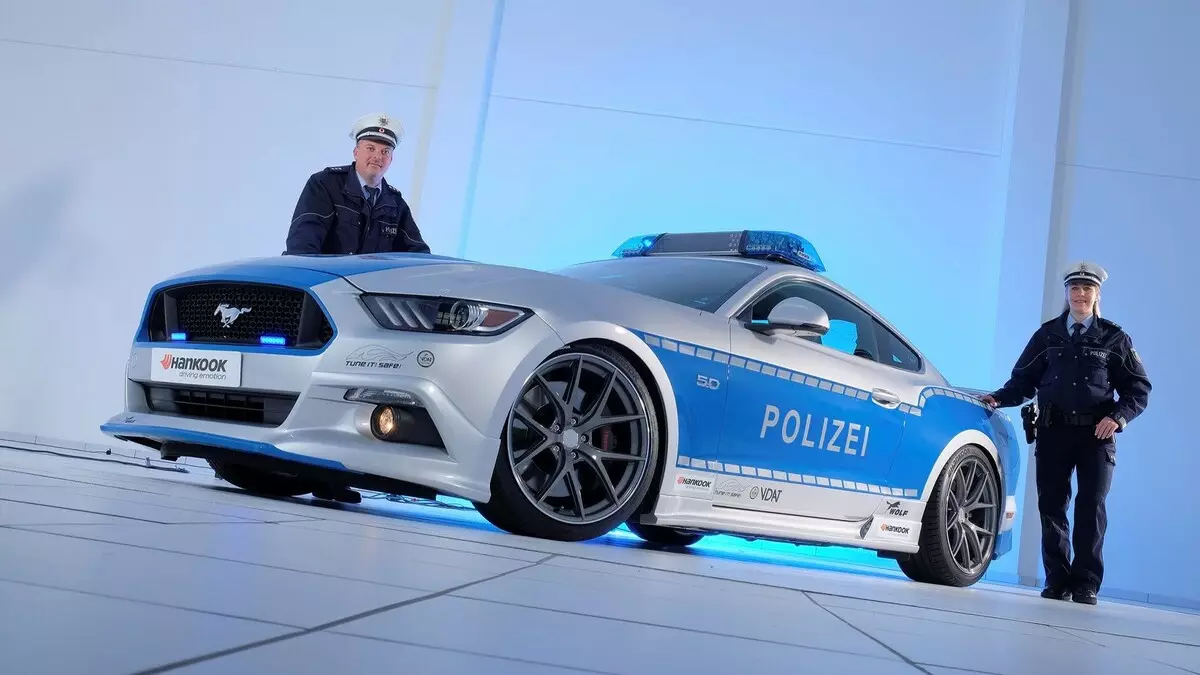 Ford Mustang replenished ang Aleman pulis fleet. 39704_2