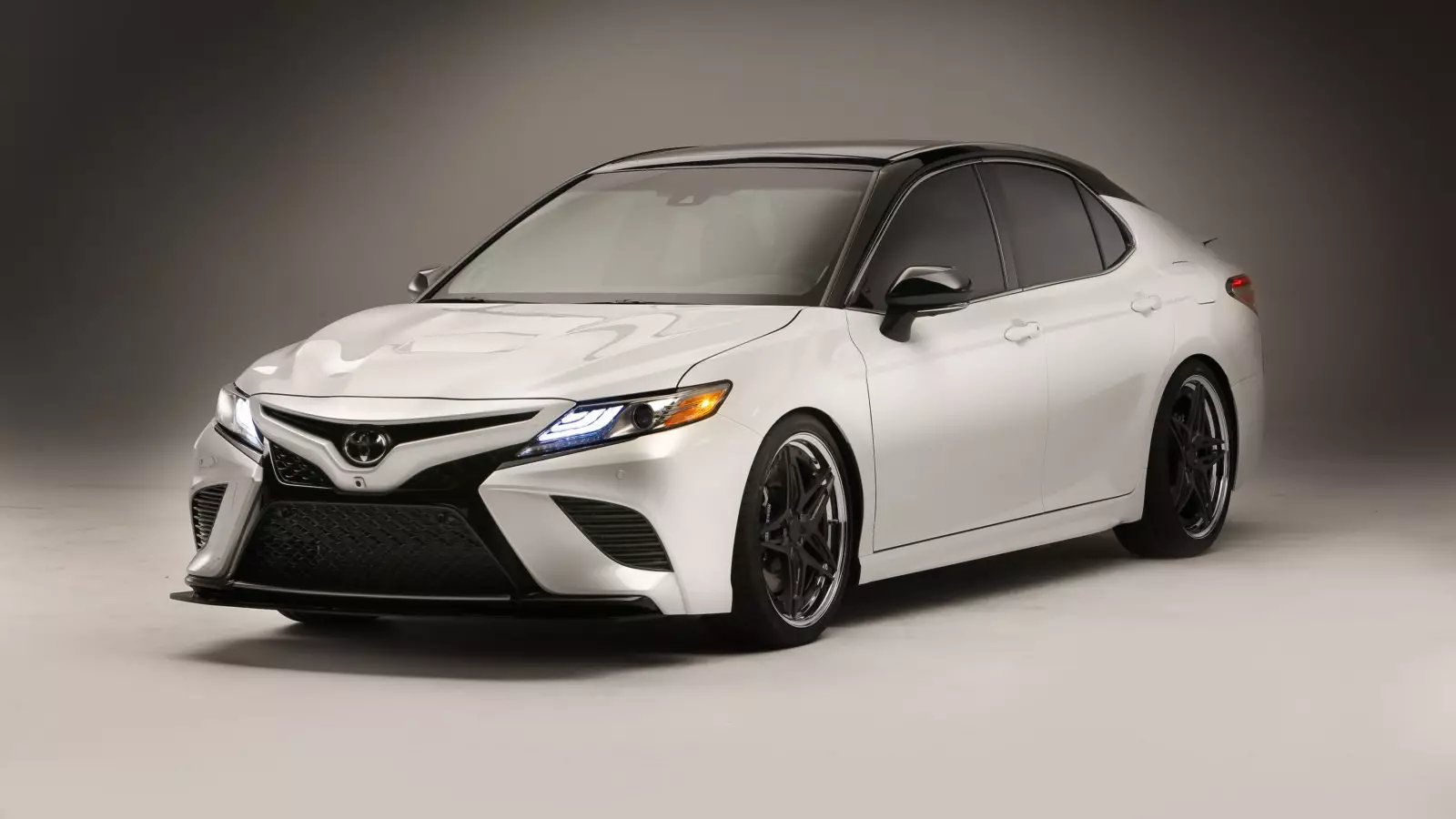 Toyota brachte eine Reihe von unerschütterten Autos in Sema 39711_23