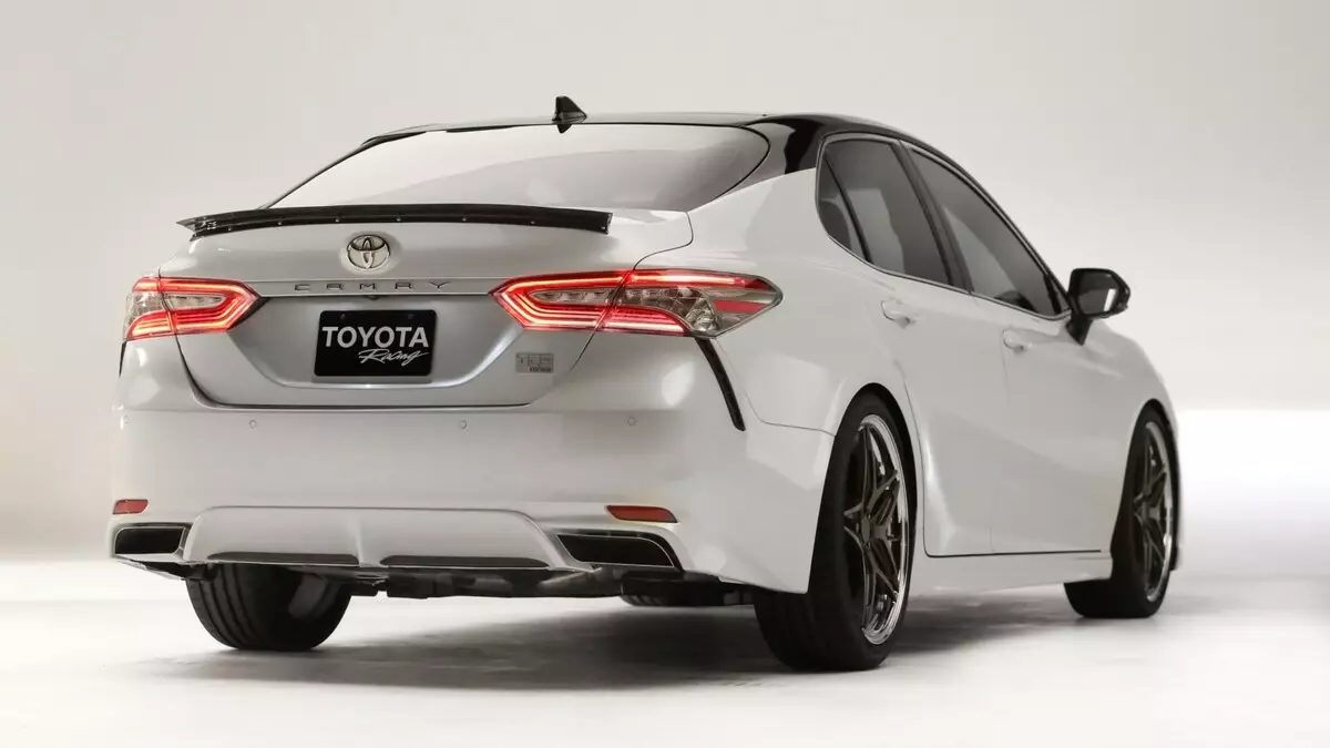 Toyota brachte eine Reihe von unerschütterten Autos in Sema 39711_28