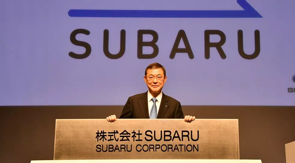 En la foto: Subaru-prezidanto Yosinaga