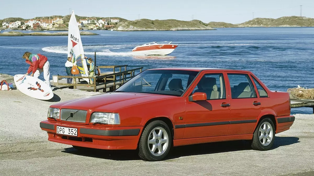 Volvo 850 piros