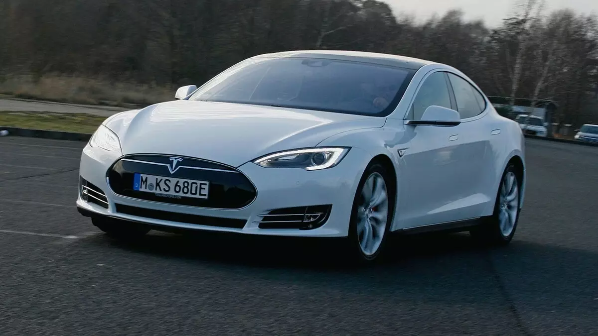 TESLA Model S P85D '2014-16