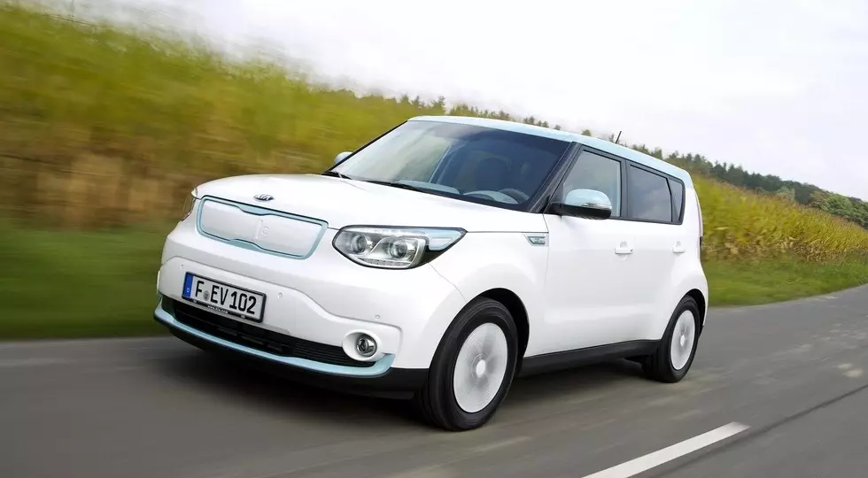 在照片中：Kia Soul EV