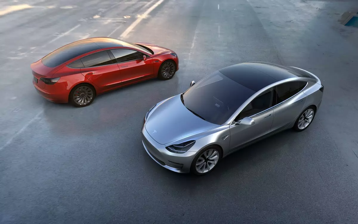 En la foto: Tesla Model 3