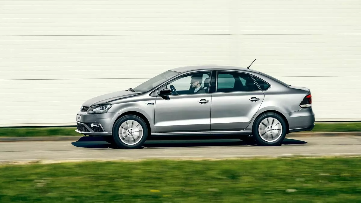 به نام Volkswagen Polo GT قیمت 39887_11