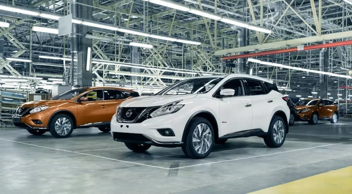 Nissan Murano kanggo Rusia: Foto anyar lan data seger 40059_5