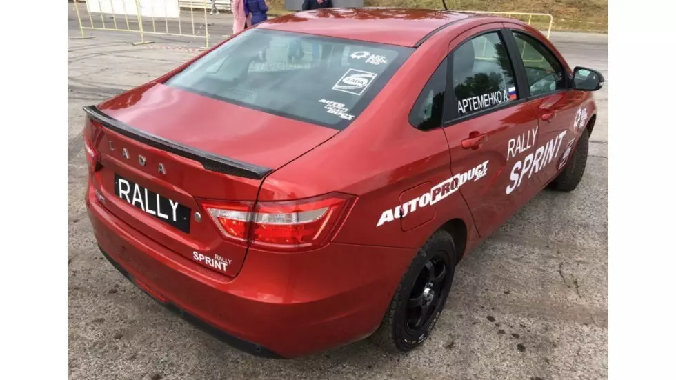 Lada Vesta Rallye Sprint (erster Prototyp)