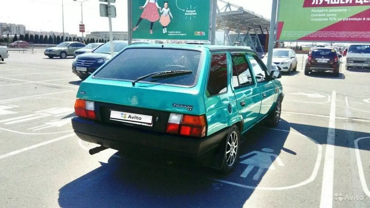 Czech hauv Italian Costume: keeb kwm ntawm kev txhim kho thiab txoj hmoo ntawm Skoda nyiam 40144_75