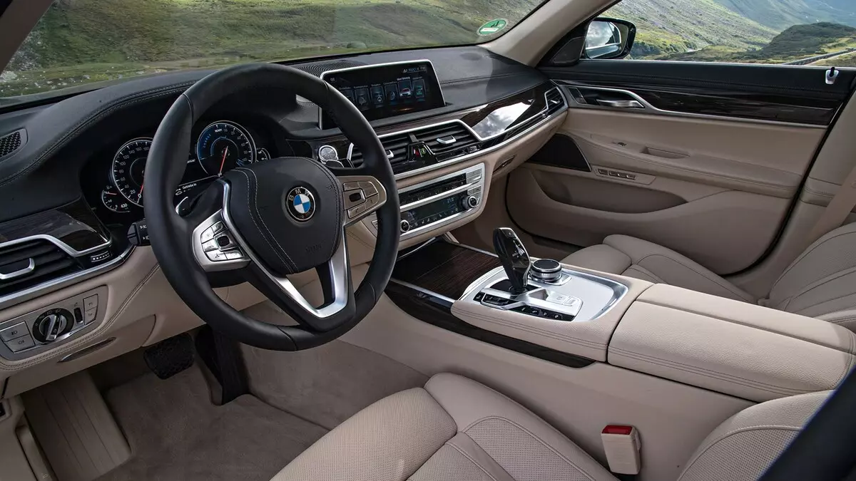 BMW_740LE_24.