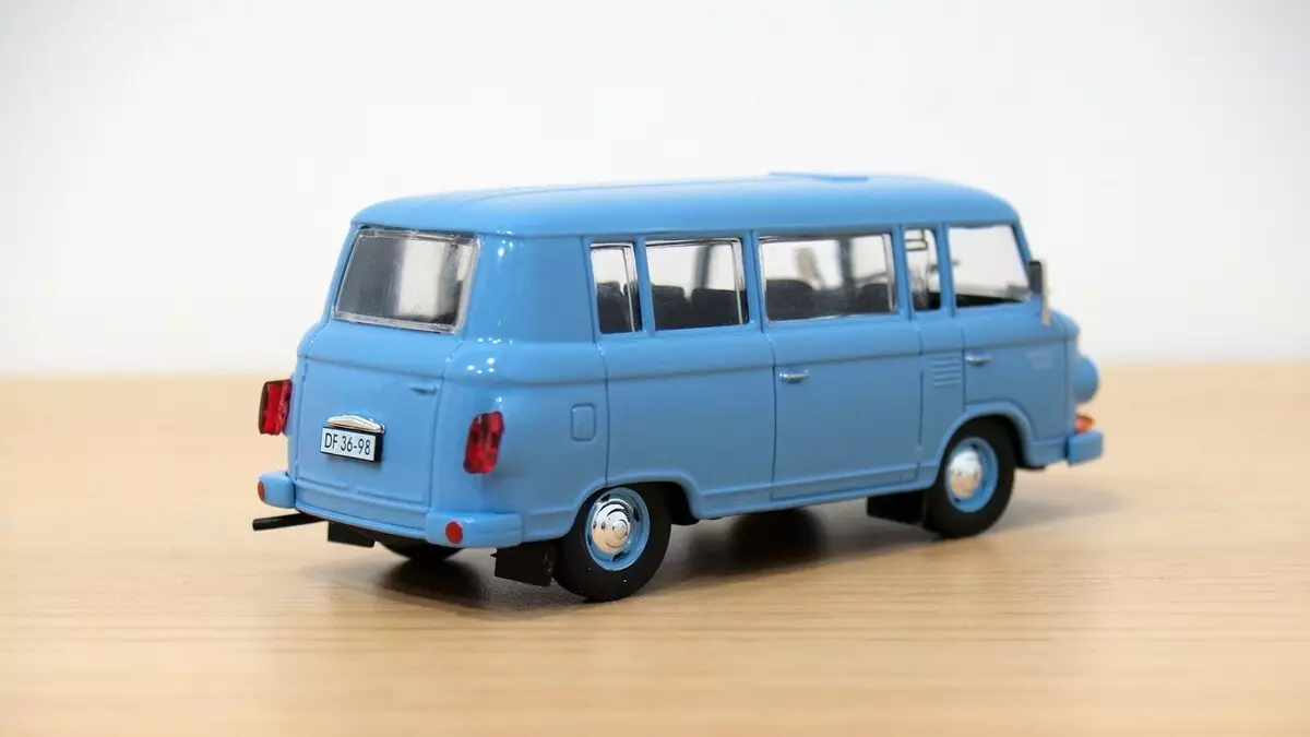 Chelny socialismus: Barkas B1000 Minibus Development Historie 40365_34