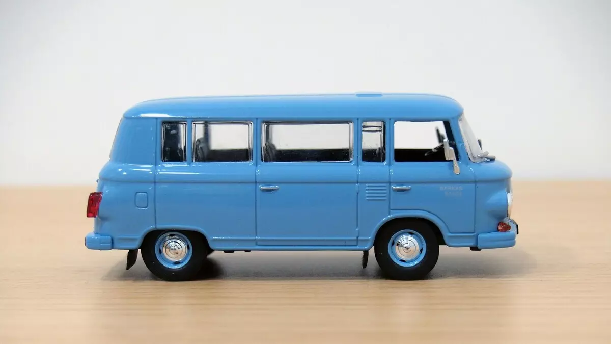 Chelny socialismus: Barkas B1000 Minibus Development Historie 40365_35