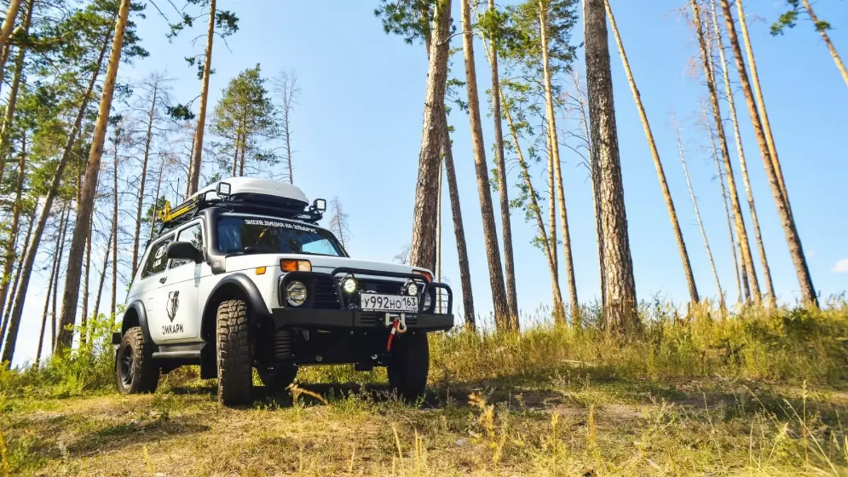 ഓഫ് റോഡ് ഷോയിൽ, ലഡ 4x4 നോർത്ത് പുതിയ പര്യവേഷണ 