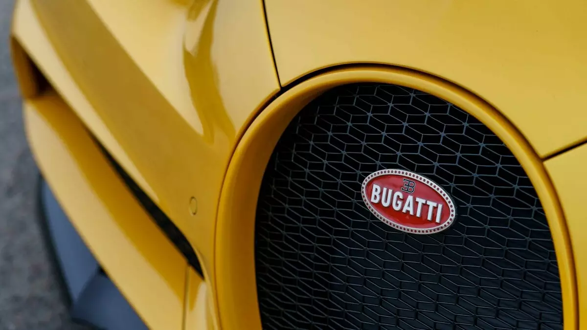 Bugatti huet den éischten Hypercarc Client an den USA gesat 40491_7