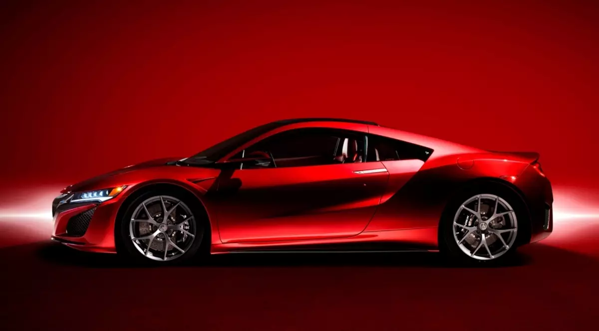 Honda birti endanlega einkenni NSX Supercar 40589_2