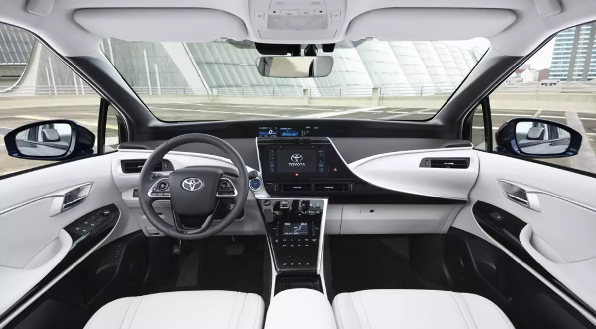 Toyota nthuav mirai sedana kev nyab xeeb geography 40590_3