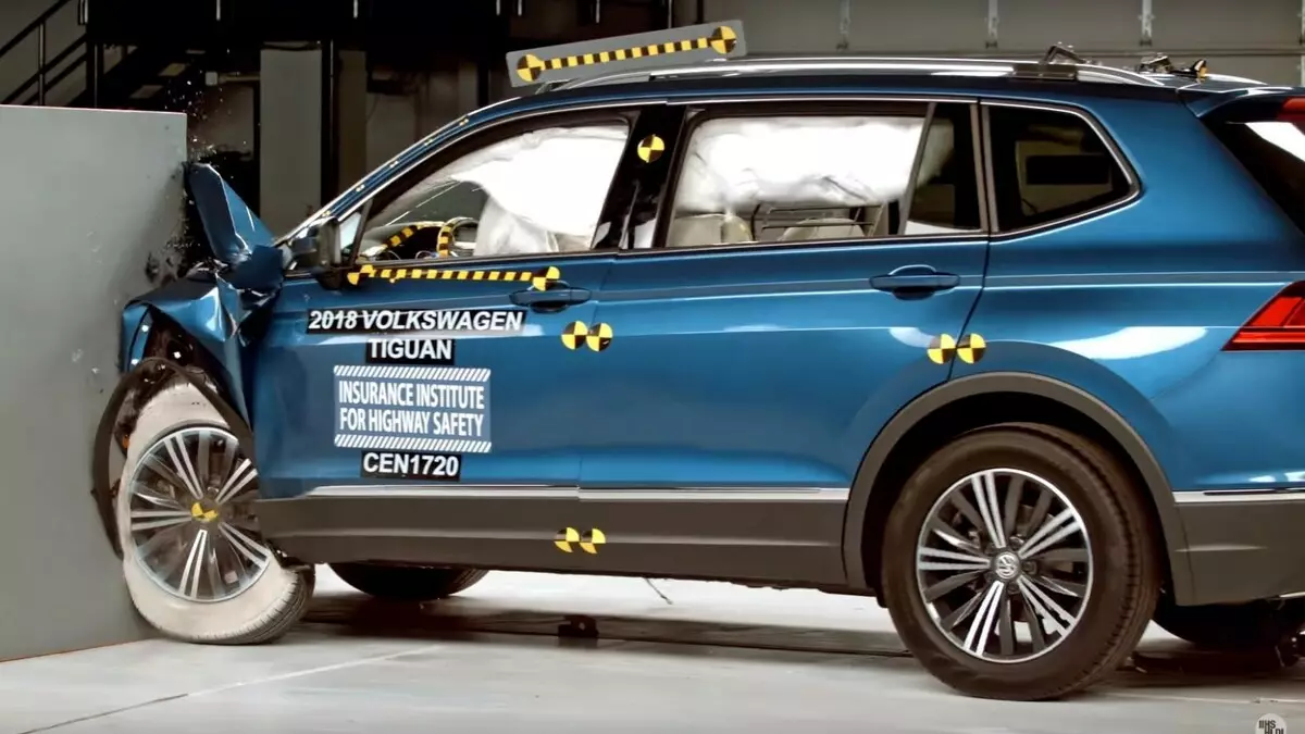 Volkswagen-Tiguan-iihs-2