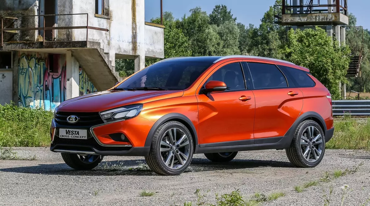 Det første billede af Serial Universal Lada Vesta Cross viste sig for at være falsk 40655_2