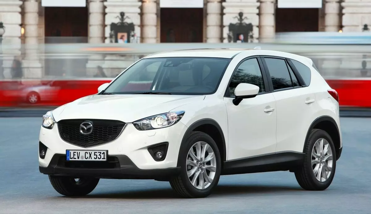 100.000 kilometroj kun Mazda CX-5: Interkruciĝo, kio estas malfacile halti 40727_4