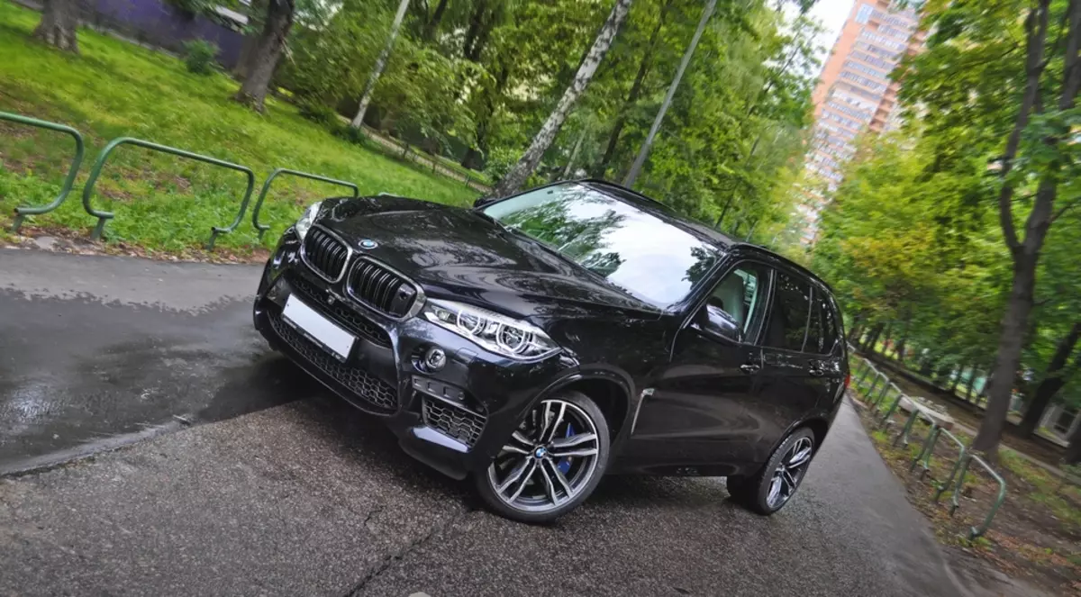 ٹیسٹ ڈرائیو BMW X5M: متبادل حقیقت میں ایکسپریس 40744_1