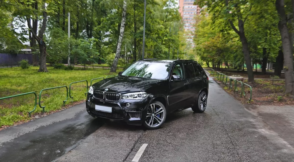 Test Drive BMW X5M: Express ალტერნატიული რეალობა 40744_33