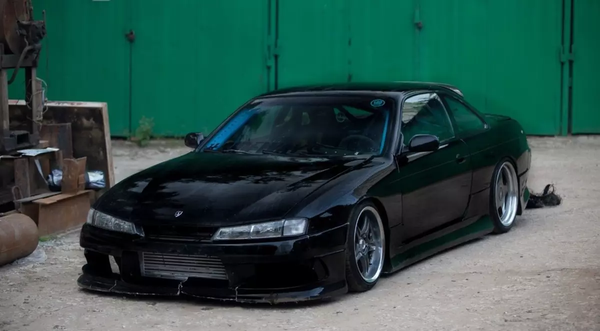 Tiwnio Nissan 200sx S14a: Stori un ferch 40768_4