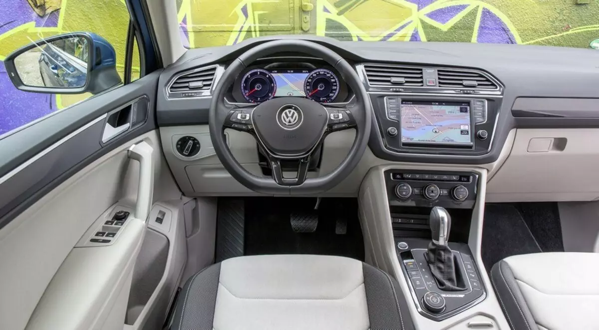 Volkswagen heeft het eerste lichaam van de langwerpige Tiguan uitgebracht 40912_4