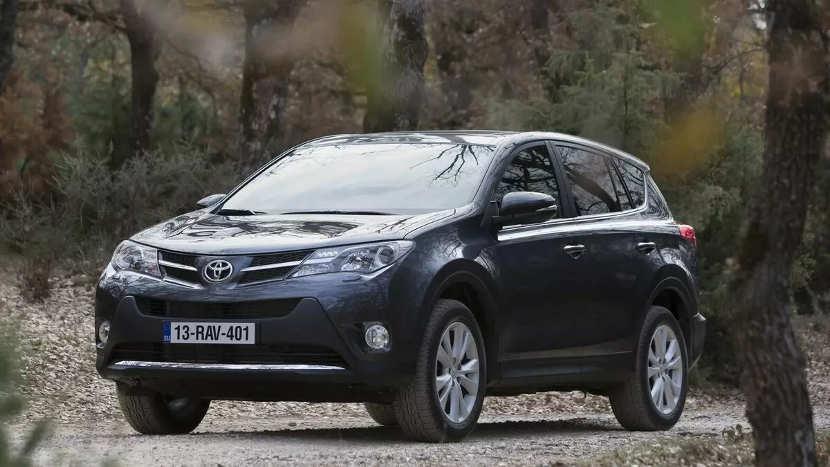 Toyota RAV4.